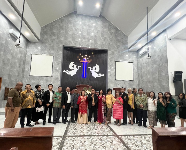 Natal Bersama Alamamater SMA Methodist 1 Medan - klikbangsa.com